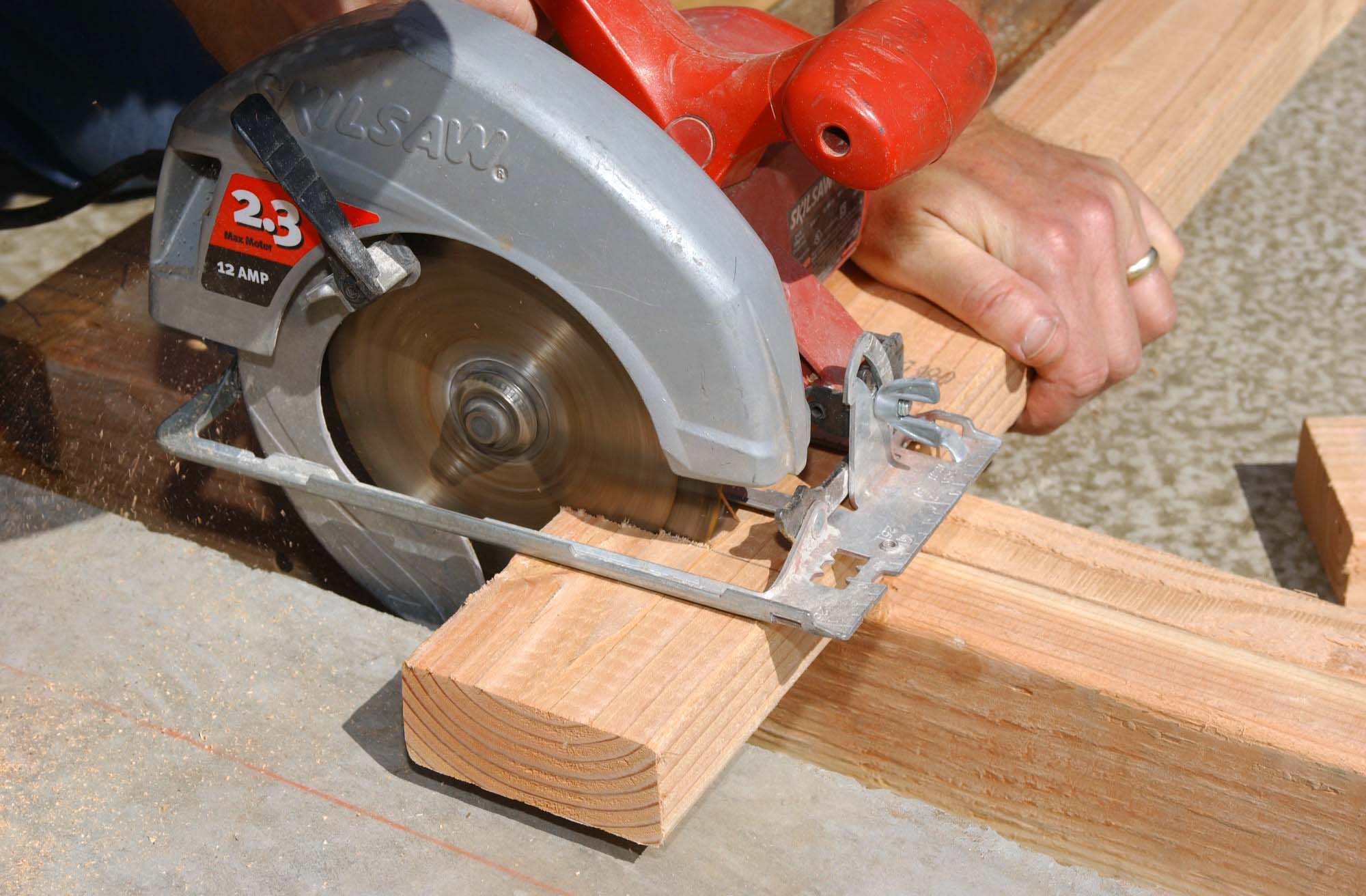 Potential Circular Saw Safety Mistakes | Health and safety blog